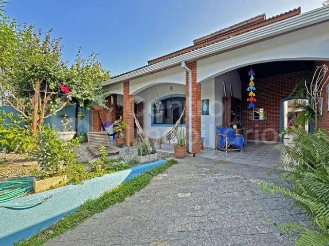 Casa / Sobrado para Venda em Peruíbe/SP Parque Balneário Oásis 3 Quartos