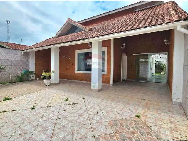 Casa / Sobrado para Venda em Peruíbe/SP Parque Balneário Oásis 3 Quartos