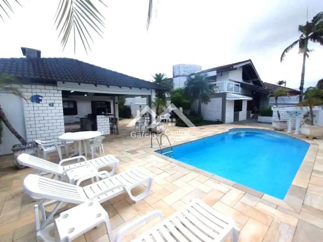Casa / Sobrado para Venda em Peruíbe/SP Parque Turístico 4 Quartos