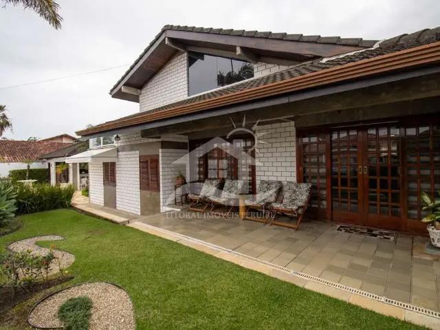 Casa / Sobrado para Venda em Peruíbe/SP Parque Turístico 4 Quartos