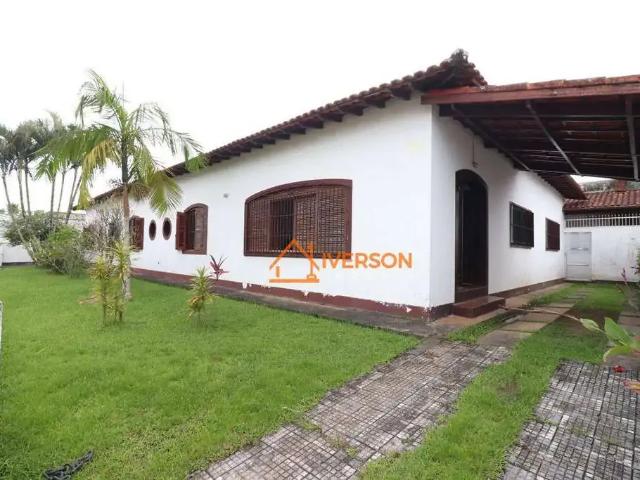 Casa / Sobrado para Venda em Peruíbe/SP Parque Turístico 4 Quartos