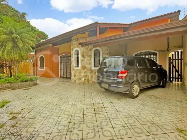 Casa / Sobrado para Venda em Peruíbe/SP Parque Turístico 3 Quartos