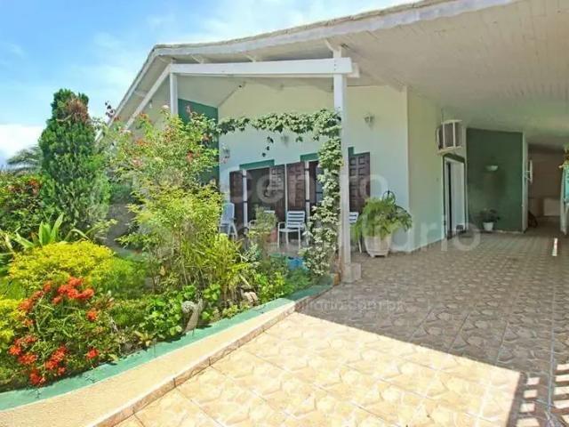 Casa / Sobrado para Venda em Peruíbe/SP Parque Turístico 3 Quartos