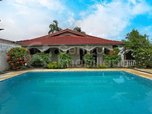 Casa / Sobrado para Venda em Peruíbe/SP Parque Turístico 3 Quartos