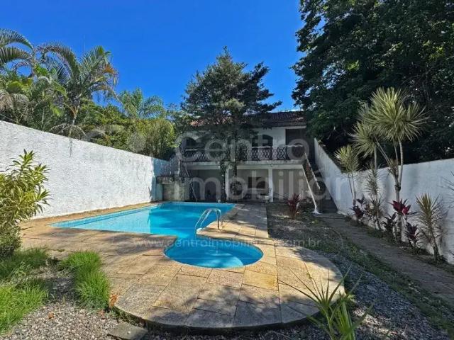 Casa / Sobrado para Venda em Peruíbe/SP Quinta Do Guarau 4 Quartos