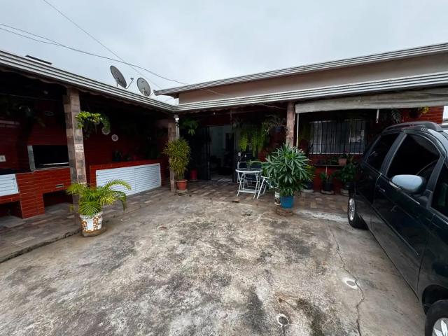 Casa / Sobrado para Venda em Peruíbe/SP Recreio Santista I 3 Quartos