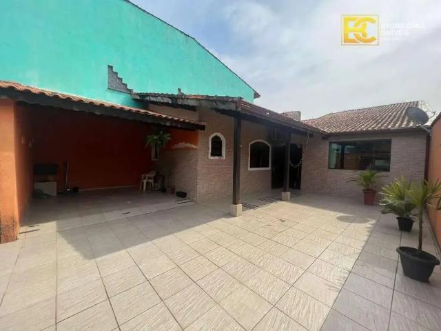 Casa / Sobrado para Venda em Peruíbe/SP Vila Romar 4 Quartos