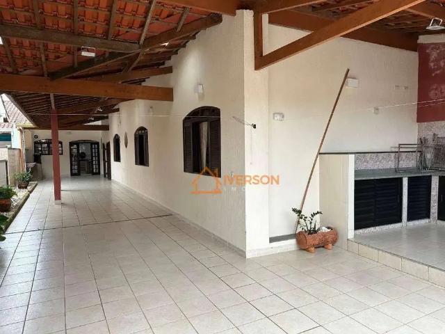 Casa / Sobrado para Venda em Peruíbe/SP Vila Romar 5 Quartos
