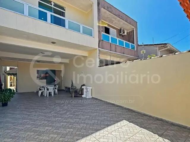 Casa / Sobrado para Venda em Peruíbe/SP Vila Romar 3 Quartos