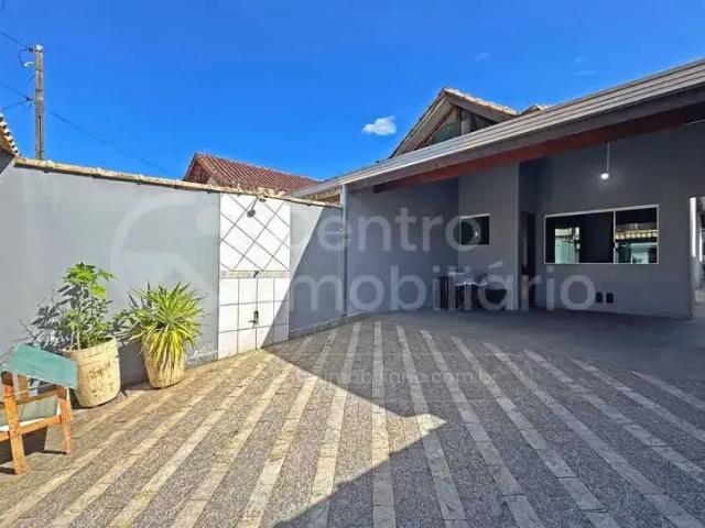 Casa / Sobrado para Venda em Peruíbe/SP Vila Romar 3 Quartos