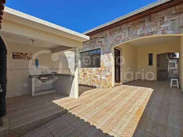 Casa / Sobrado para Venda em Peruíbe/SP Vila Romar 3 Quartos