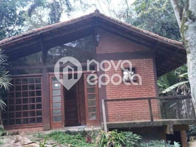 Casa / Sobrado para Venda em Petrópolis/RJ Corrêas 4 Quartos