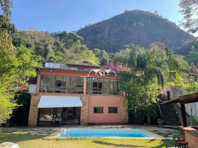 Casa / Sobrado para Venda em Petrópolis/RJ Corrêas 4 Quartos