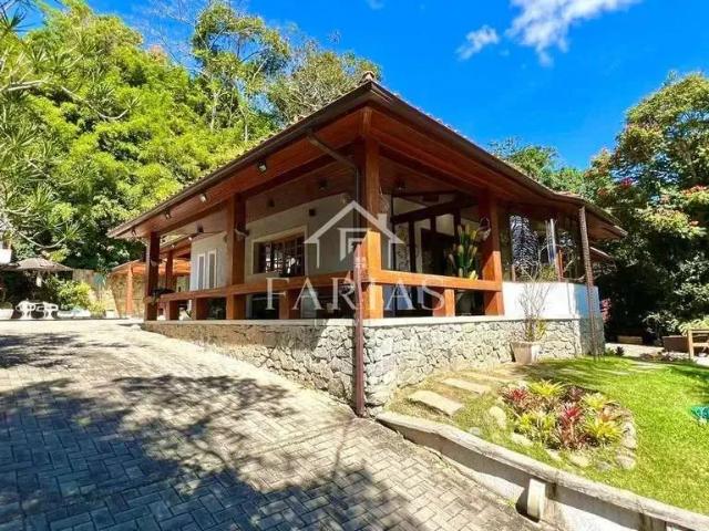 Casa / Sobrado para Venda em Petrópolis/RJ Corrêas 5 Quartos