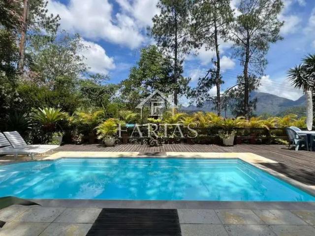 Casa / Sobrado para Venda em Petrópolis/RJ Corrêas 6 Quartos