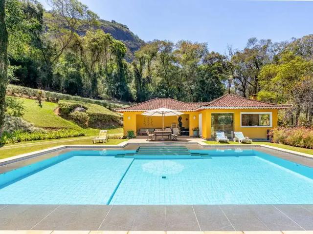 Casa / Sobrado para Venda em Petrópolis/RJ Corrêas 7 Quartos