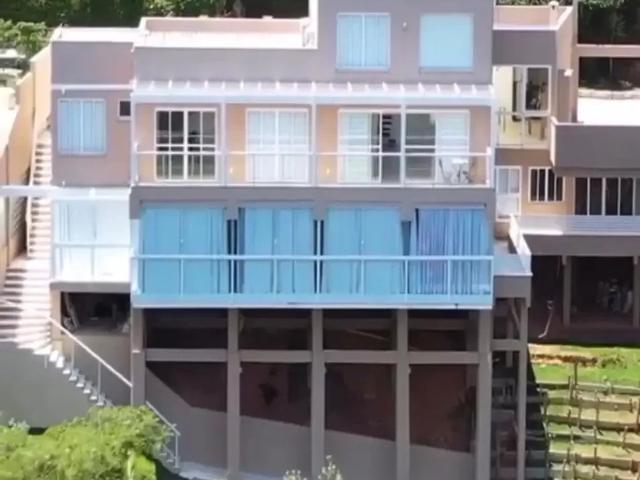 Casa / Sobrado para Venda em Petrópolis/RJ Corrêas 8 Quartos