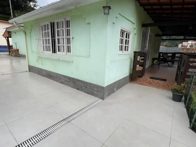 Casa / Sobrado para Venda em Petrópolis/RJ Corrêas 3 Quartos