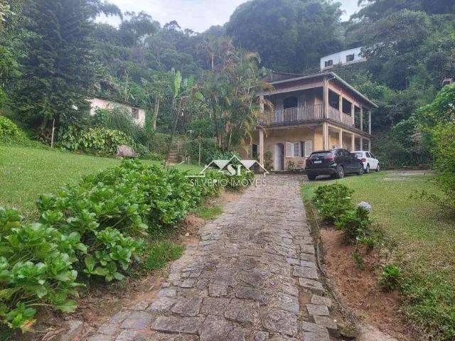 Casa / Sobrado para Venda em Petrópolis/RJ Caxambu 4 Quartos