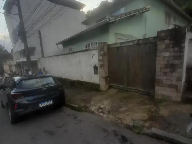 Casa / Sobrado para Venda em Petrópolis/RJ Caxambu 3 Quartos