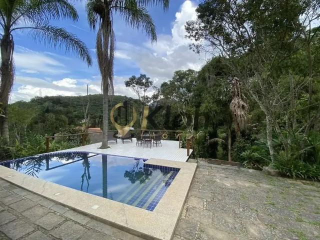 Casa / Sobrado para Venda em Petrópolis/RJ Carangola 4 Quartos