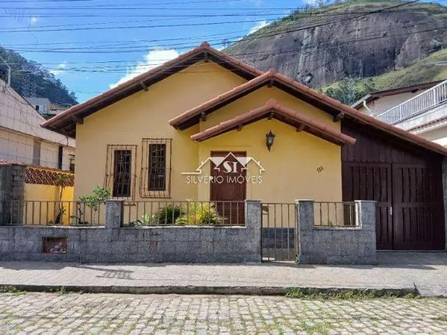 Casa / Sobrado para Venda em Petrópolis/RJ Cascatinha 4 Quartos
