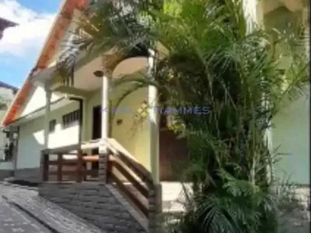 Casa / Sobrado para Venda em Petrópolis/RJ Cascatinha 5 Quartos