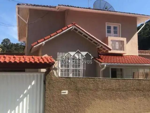 Casa / Sobrado para Venda em Petrópolis/RJ Castelanea 4 Quartos