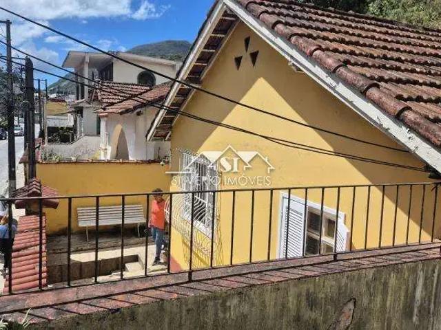 Casa / Sobrado para Venda em Petrópolis/RJ Castelanea 4 Quartos