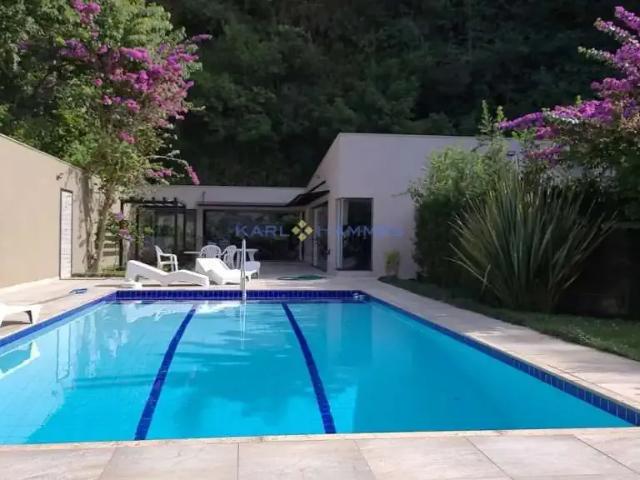 Casa / Sobrado para Venda em Petrópolis/RJ Castelanea 4 Quartos