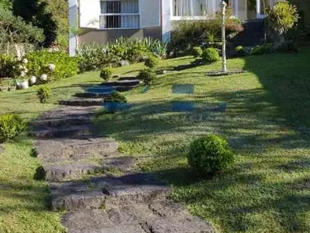 Casa / Sobrado para Venda em Petrópolis/RJ Castelanea 5 Quartos