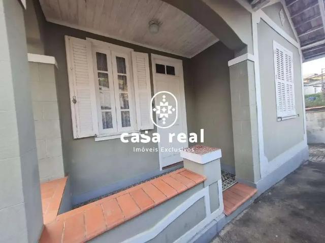 Casa / Sobrado para Venda em Petrópolis/RJ Castelanea 6 Quartos