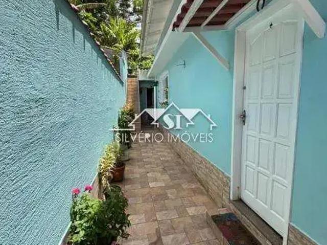 Casa / Sobrado para Venda em Petrópolis/RJ Castelanea 2 Quartos