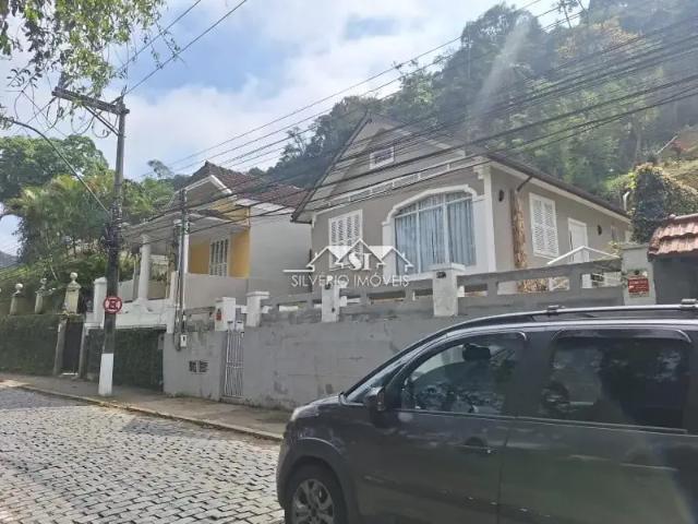 Casa / Sobrado para Venda em Petrópolis/RJ Centro 3 Quartos