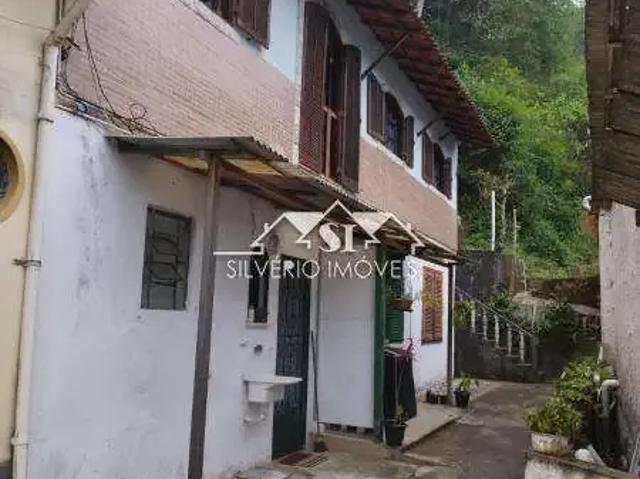 Casa / Sobrado para Venda em Petrópolis/RJ Centro 4 Quartos