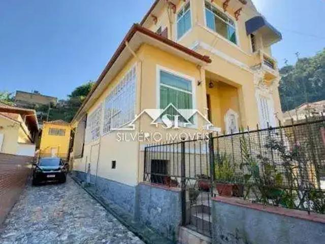 Casa / Sobrado para Venda em Petrópolis/RJ Centro 4 Quartos