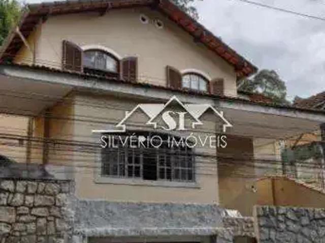 Casa / Sobrado para Venda em Petrópolis/RJ Centro 9 Quartos