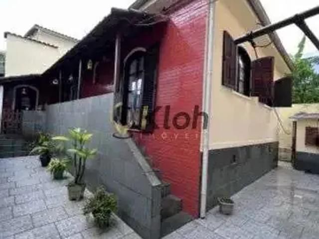 Casa / Sobrado para Venda em Petrópolis/RJ Chácara Flora 4 Quartos