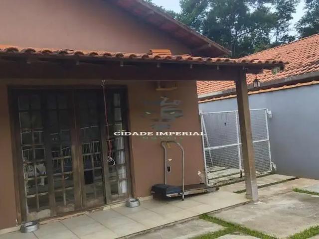 Casa / Sobrado para Venda em Petrópolis/RJ Cuiabá 2 Quartos
