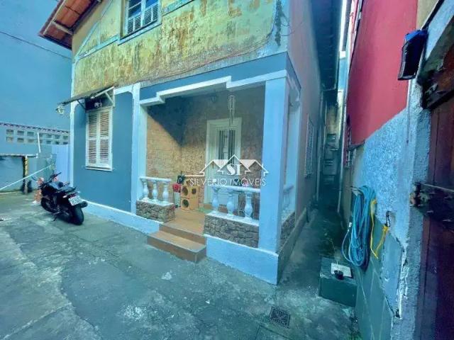 Casa / Sobrado para Venda em Petrópolis/RJ Alto da Serra 4 Quartos