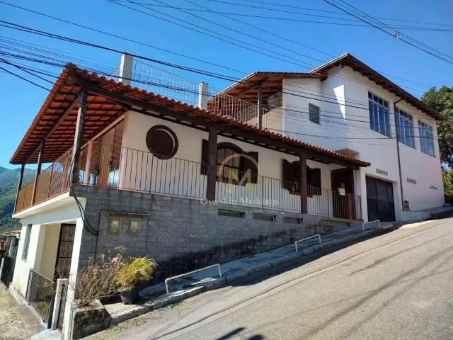 Casa / Sobrado para Venda em Petrópolis/RJ Alto da Serra 5 Quartos
