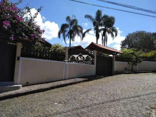 Casa / Sobrado para Venda em Petrópolis/RJ Alto da Serra 6 Quartos