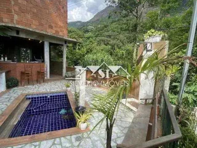 Casa / Sobrado para Venda em Petrópolis/RJ Alto da Serra 2 Quartos