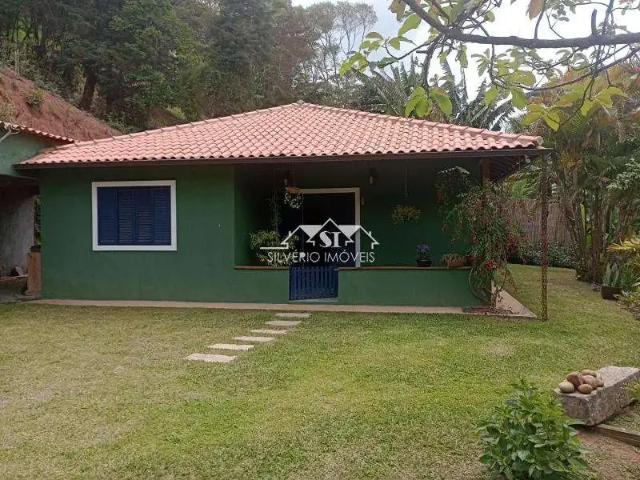 Casa / Sobrado para Venda em Petrópolis/RJ Araras 2 Quartos