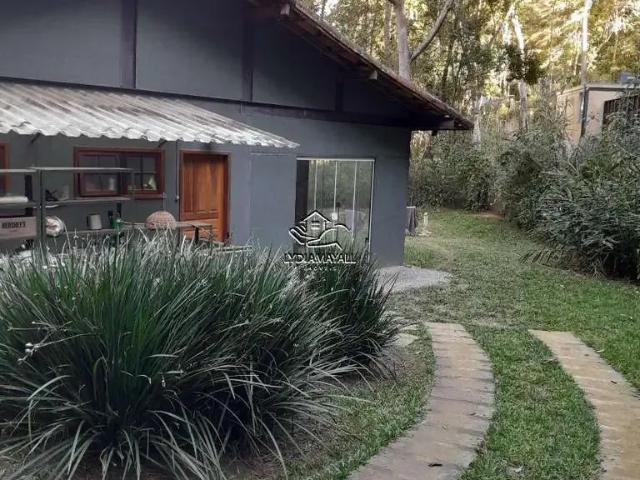 Casa / Sobrado para Venda em Petrópolis/RJ Araras 3 Quartos