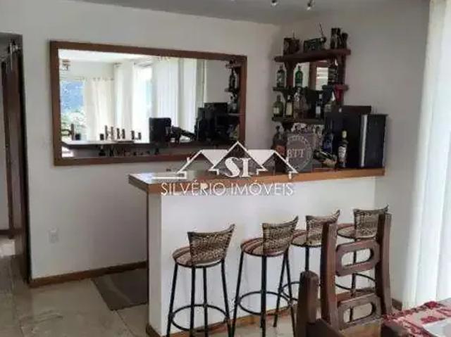Casa / Sobrado para Venda em Petrópolis/RJ Araras 3 Quartos