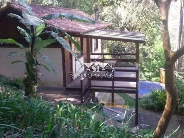 Casa / Sobrado para Venda em Petrópolis/RJ Araras 3 Quartos