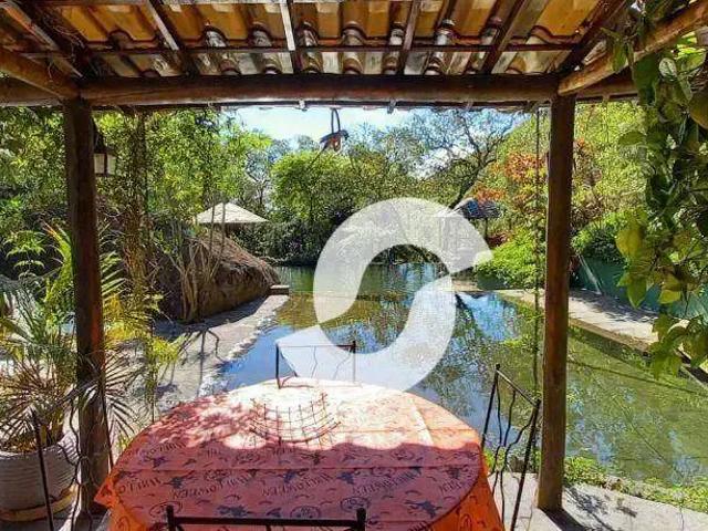 Casa / Sobrado para Venda em Petrópolis/RJ Araras 3 Quartos