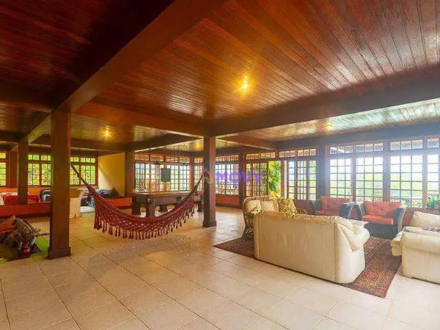 Casa / Sobrado para Venda em Petrópolis/RJ Araras 4 Quartos