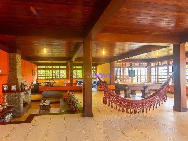 Casa / Sobrado para Venda em Petrópolis/RJ Araras 4 Quartos
